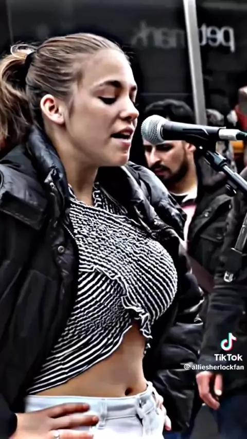 elle goodman sucks brother